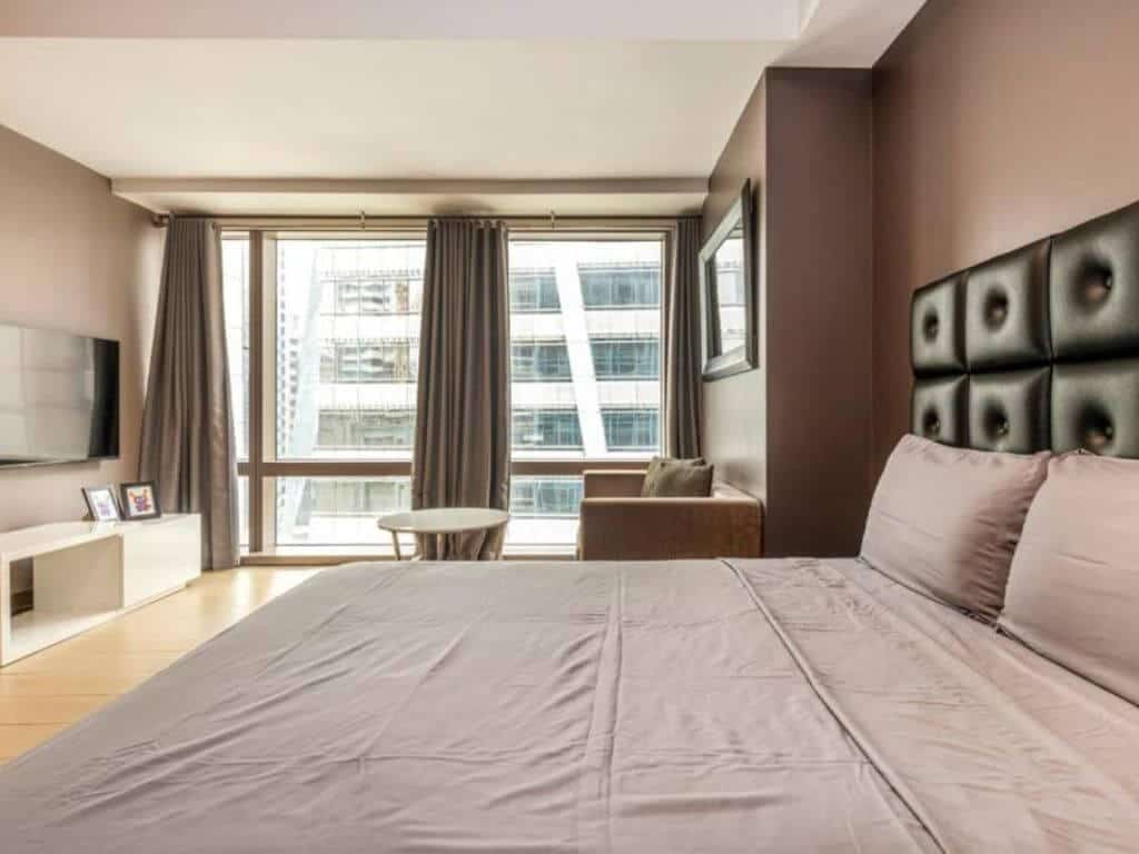 Two Central by Megaworld - Bel-Air, Makati | Lionunion