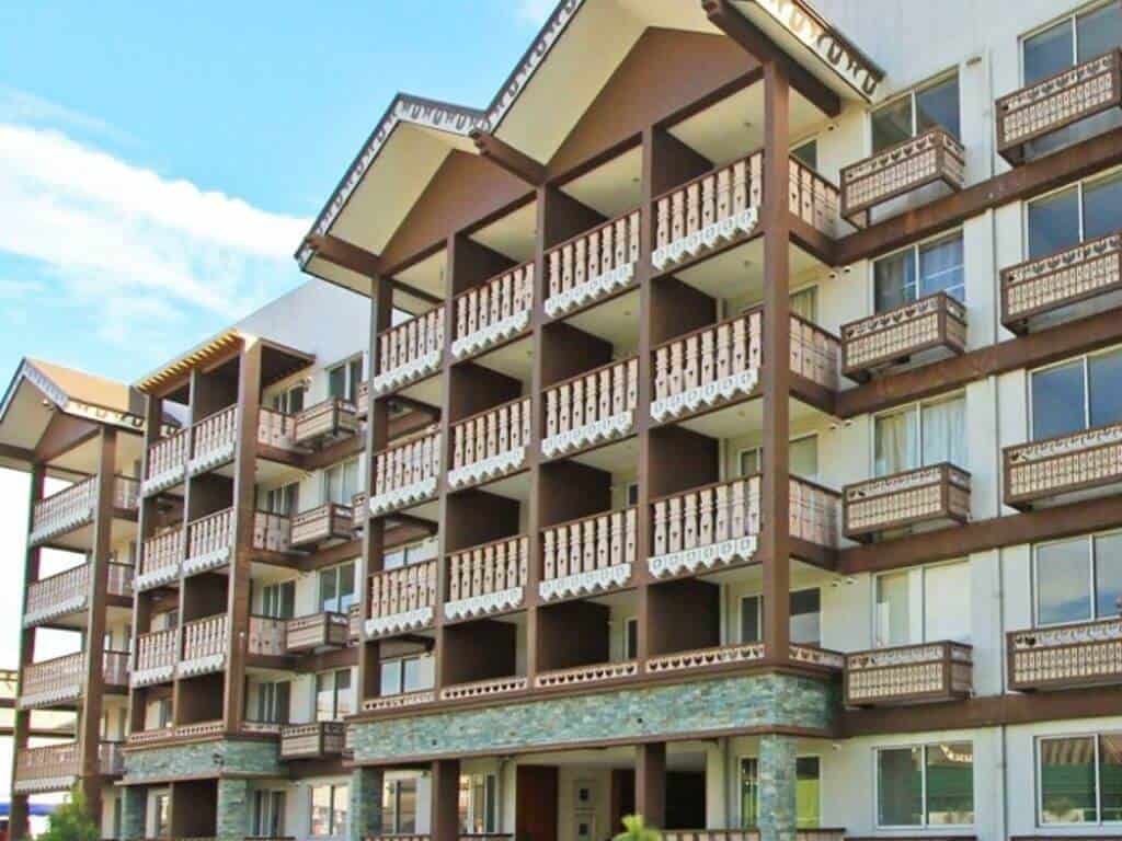 Pine Crest by Vista Land - New Manila, Quezon City | Lionunion