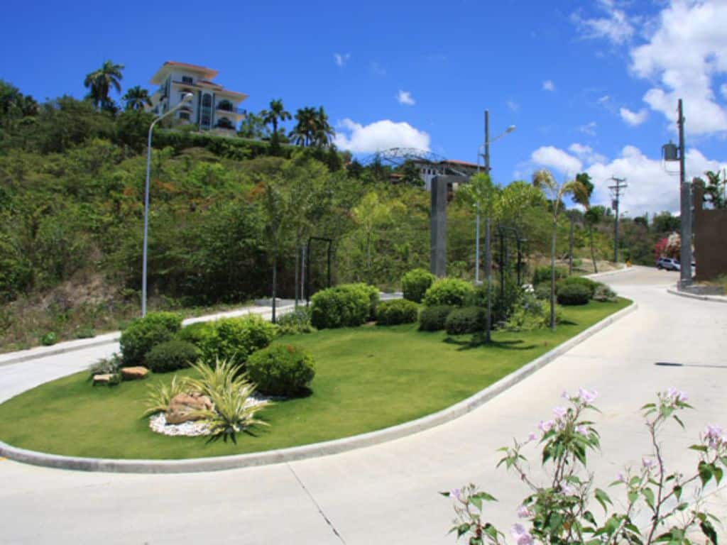 The Highlands - Banilad, Cebu City | Lionunion