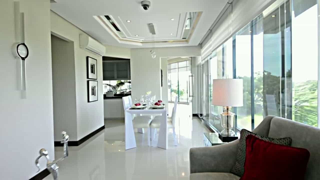 Uptown Ritz by Megaworld Corporation - Bonifacio Global City, Taguig ...