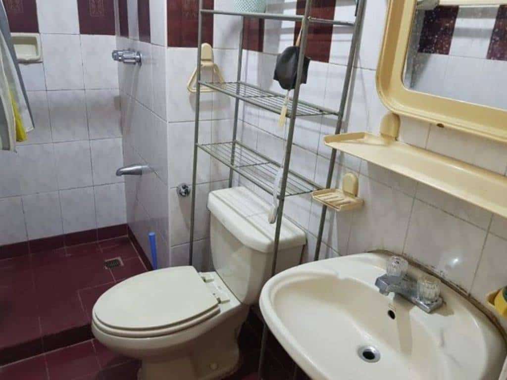 BSA Suites by St. Francis Square Group of Companies - Legaspi Village ...