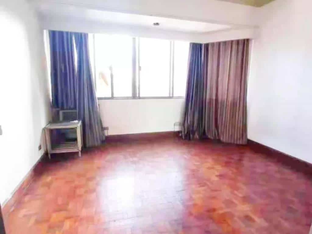 LPL Center - Salcedo Village, Makati | Lionunion