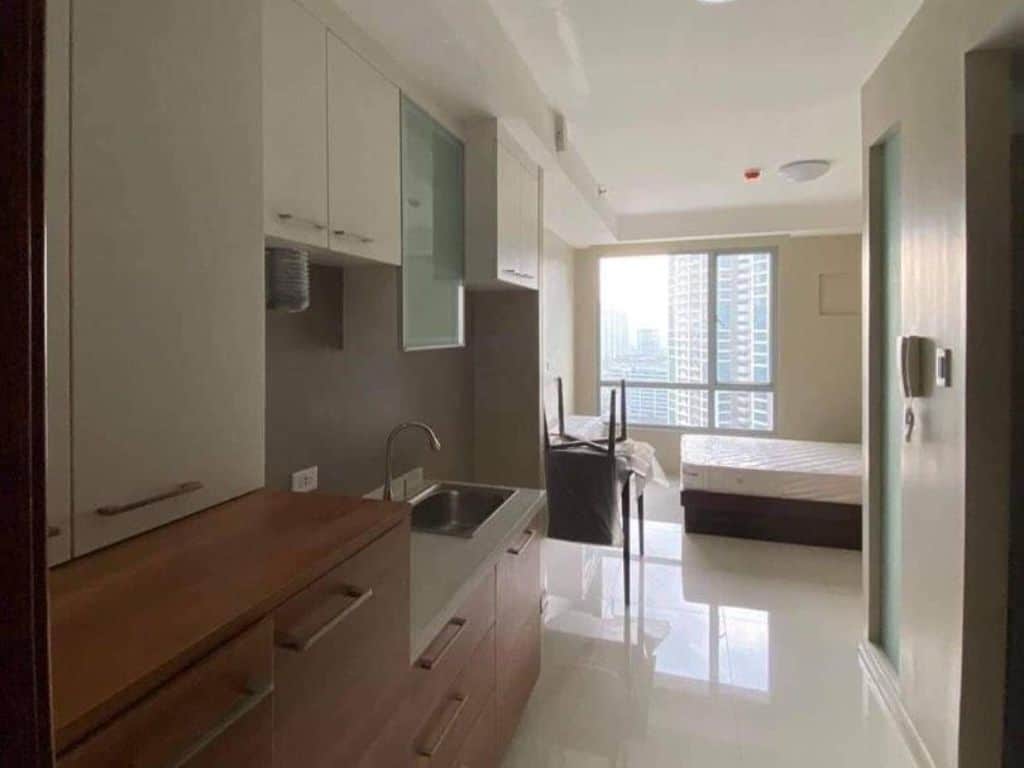 Sunshine 100 City Plaza by Federal Pioneer Development Corporation ...