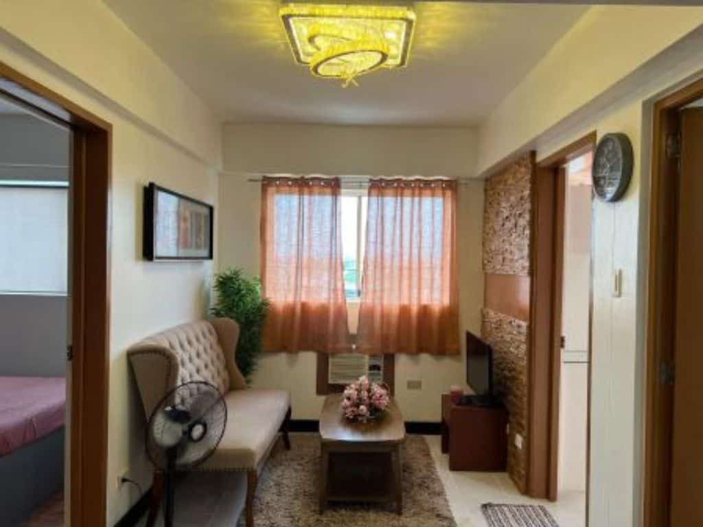 Woodsville Viverde Mansion by Robinsons Land - Merville, Parañaque ...