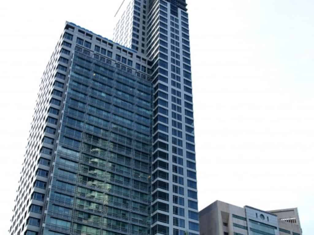 Philamlife Tower by W.V Coscolluela & Associates - Salcedo Village ...