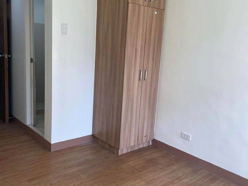 Pines Peak Tower by Cityland Development Corporation - Pioneer Center ...