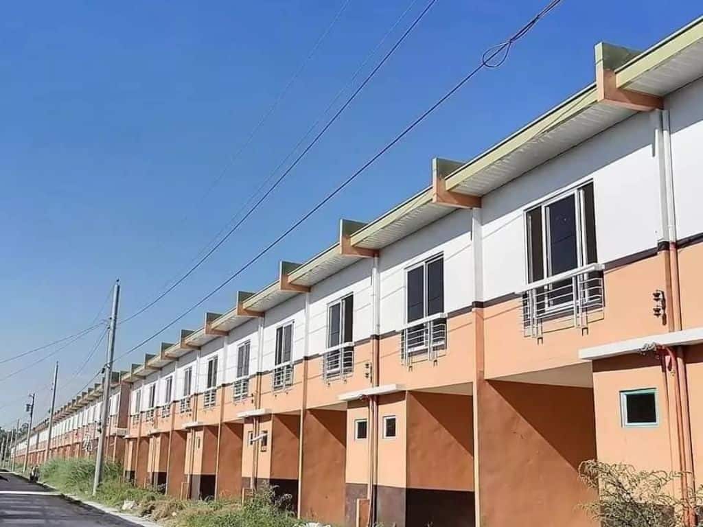 Bria Baras by BRIA - Pinugay, Baras | Lionunion