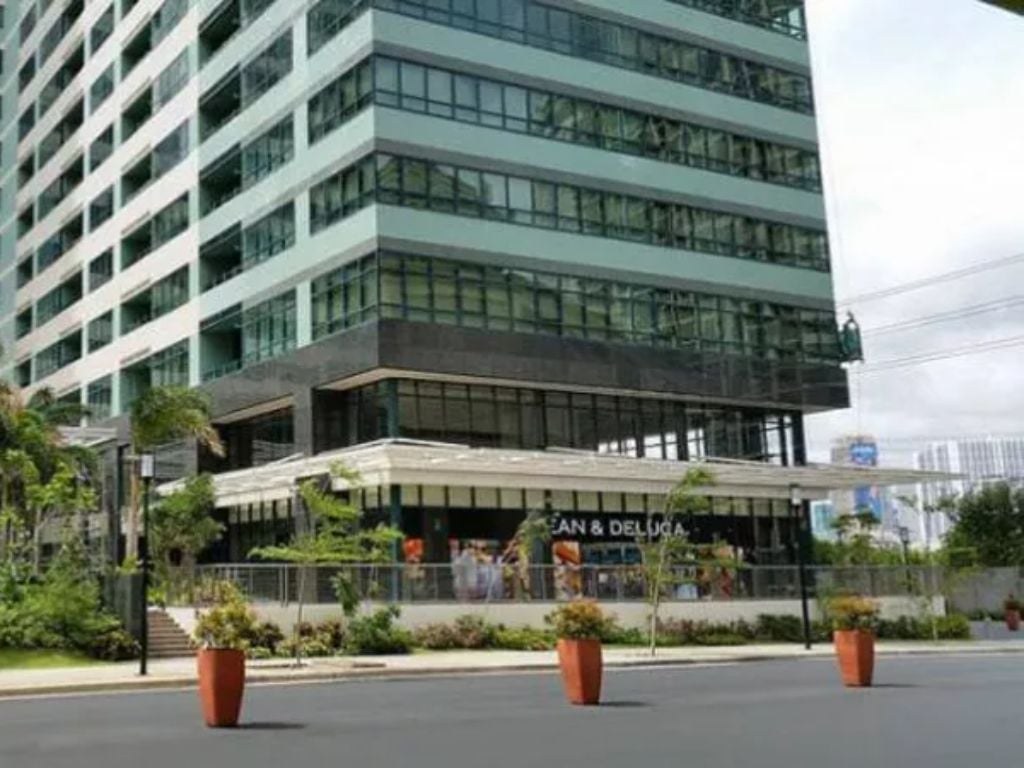 Edades Tower by Rockwell Land - Rockwell, Makati | Lionunion